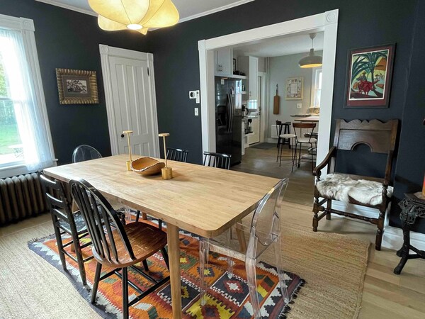 An In-town Beauty With Late Checkout - Great Barrington, MA