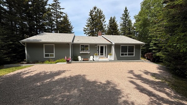 New Special Rates! Close To Acadia's Hikes And Great Deck With Fire Pit To Relax - Bar Harbor, ME