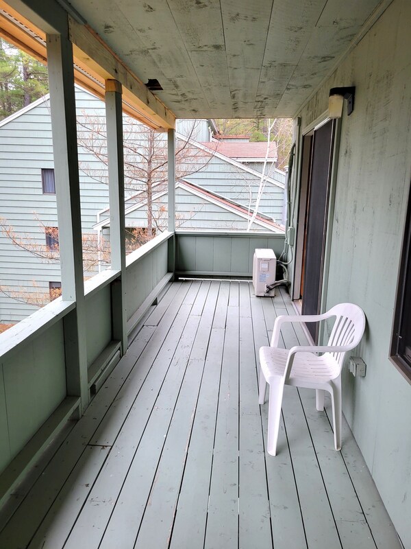 Official Seasons Rmc Condo - 2 Bedrooms + Loft - Sleeps 8 - Dog Fees - Jackson, NH