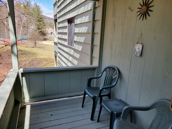 Official Seasons Rmc Condo- 1 Bedroom + Loft- Sleeps 10 - No Fees - Jackson, NH