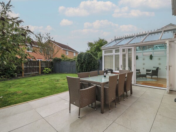 Spire Haven, Family Friendly, With A Garden In Chesterfield - Chesterfield