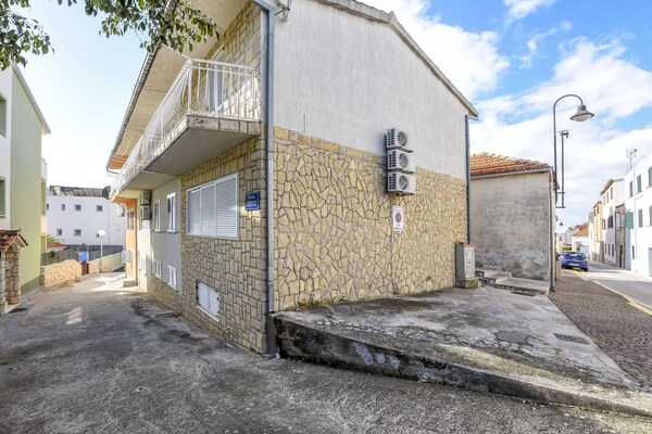 Apartment Burica (87971-a1) - Primosten - Primošten