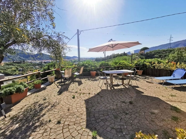 Hermoso Apartamento Para 4 Personas Con Wifi, A/c, Tv Y Patio - Sestri Levante
