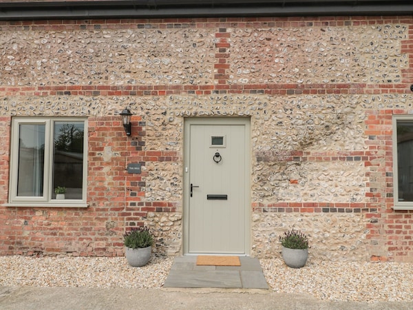 The Mill, Pet Friendly, With Hot Tub In Blandford Saint Mary - Blandford Forum