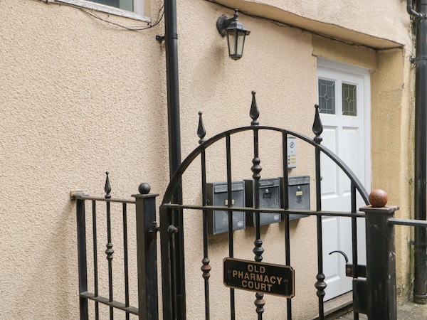 3 Old Pharmacy Court, Family Friendly In Kendal - Kendal