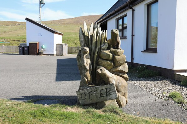 Otter Cottage, Pet Friendly, Luxury Holiday Cottage In Leverburgh - Harris