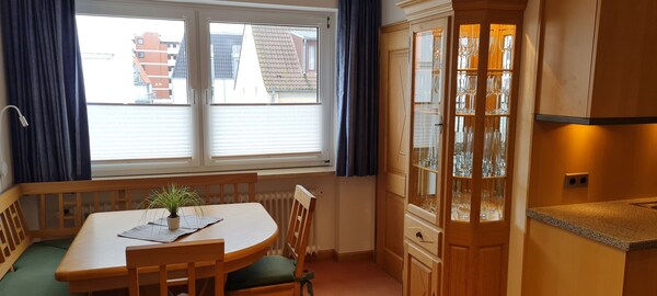 Spacious 2-room Vacation Apartment In The City Center - Norderney