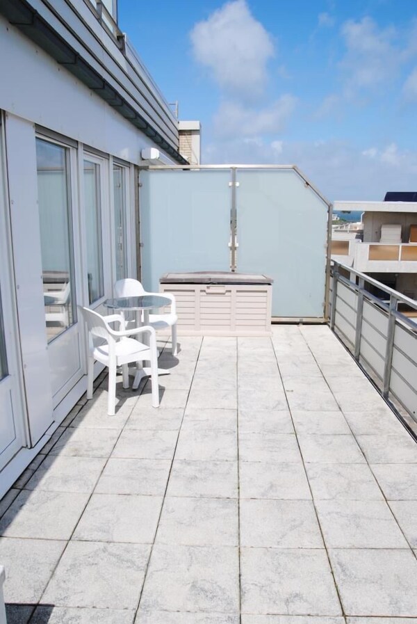 1-room Vacation Apartment In A Prime Location With Balcony - Norderney
