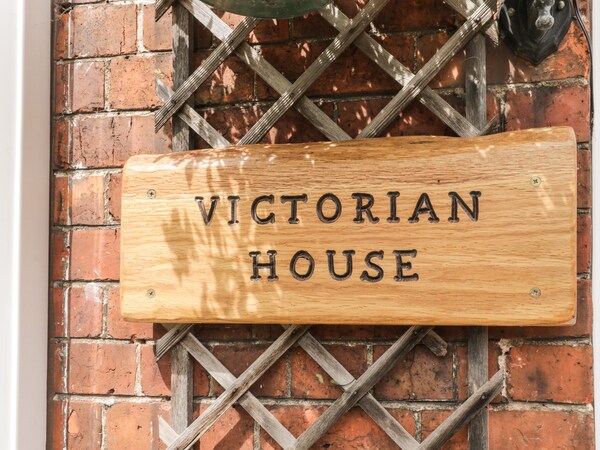 Victorian House, Pet Friendly, With Open Fire In Scarborough - Scarborough Castle