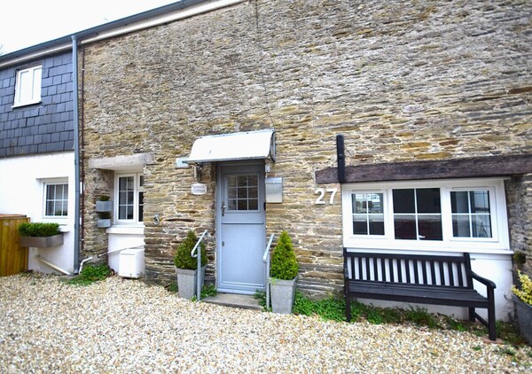 Saltrock Cottage - Two Bedroom House, Sleeps 5 - Kingsbridge
