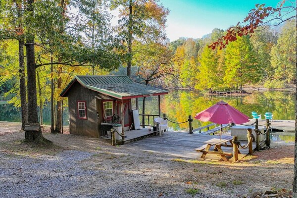 Cabin Retreat With Private Lake And Hot Tub! - Kentucky Lake
