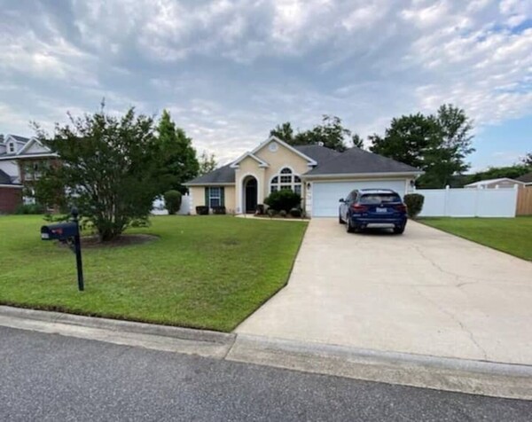 Cooler In Pooler On Outskirts Of Historic Savannah - Pooler, GA