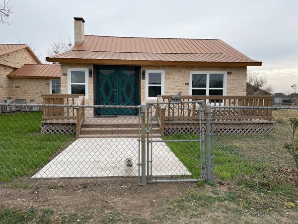 Peaceful Rest Ranch - Escape The Ordinary - Weatherford, TX