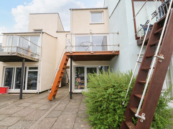 The Moorings, Romantic, Character Holiday Cottage In Porthmadog - Portmeirion