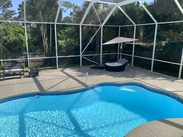 Casa Tranquilo    Heated Pool And Sauna - Pensacola Beach, FL
