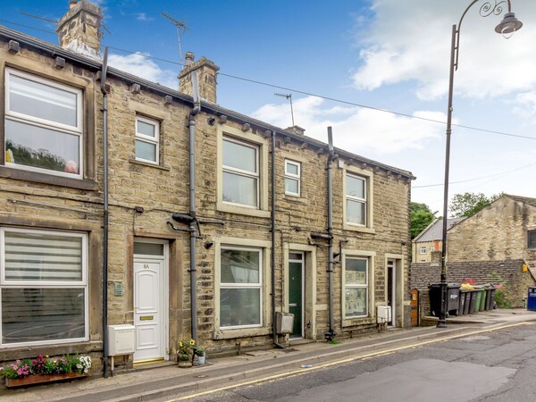 Up-top Cottage, Character Holiday Cottage In Holmfirth - Yorkshire