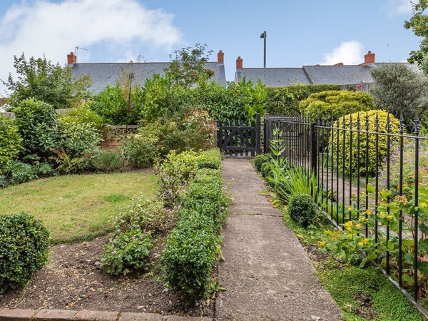 7 Severn Terrace, Pet Friendly, With Open Fire In Watchet - Watchet