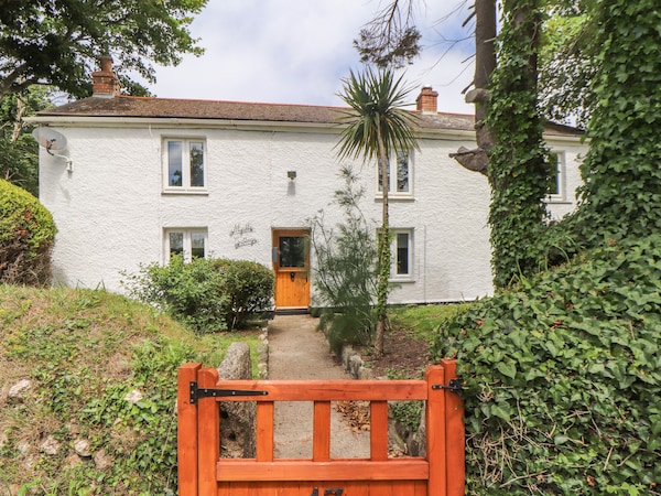 Myrtle Cottage, Pet Friendly, Character Holiday Cottage In Hayle - Gwithian