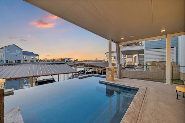 Reel Oasis, Family-friendly, Pet Friendly, Pool, Boat Slip, Golf And On Lake Lbj - Longhorn Cavern State Park, Burnet