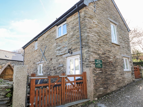 Grainstore, Pet Friendly, Character Holiday Cottage In Tintagel - Boscastle