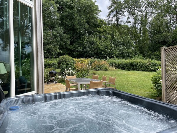 Swandown, 12a Goldenhaye, Romantic, With Pool In Cricket St. Thomas - Crewkerne