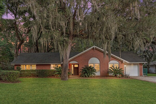 Sunset Views~marsh Trails~bikes~dedicated Work Space~room For Guests - Jekyll Island, GA