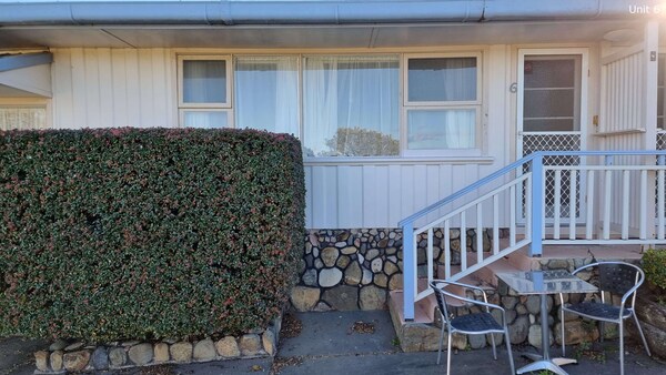 Close To Beach, Harbour Marina, Country Club, Golf Course, Restaurants, Cafes - Bermagui