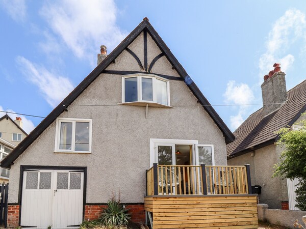Westcott, Pet Friendly, With Open Fire In Chapel St Leonards - Sutton on Sea