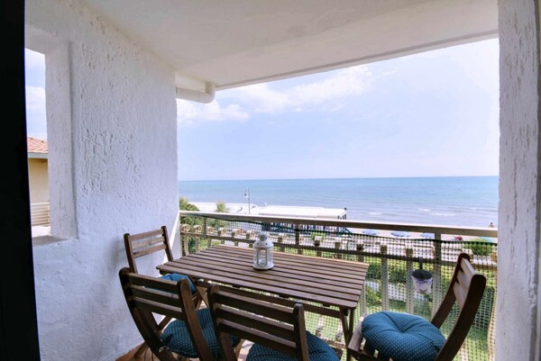Rosanna Terrazza Fronte Mare E Parcheggio - Castiglione della Pescaia