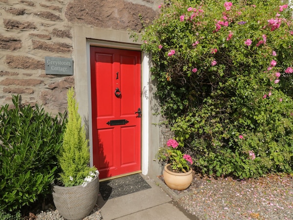 Greystones Cottage, Family Friendly, With A Garden In Crieff - Crieff