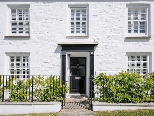 Quay House, Pet Friendly, Country Holiday Cottage In Charlestown - St Austell