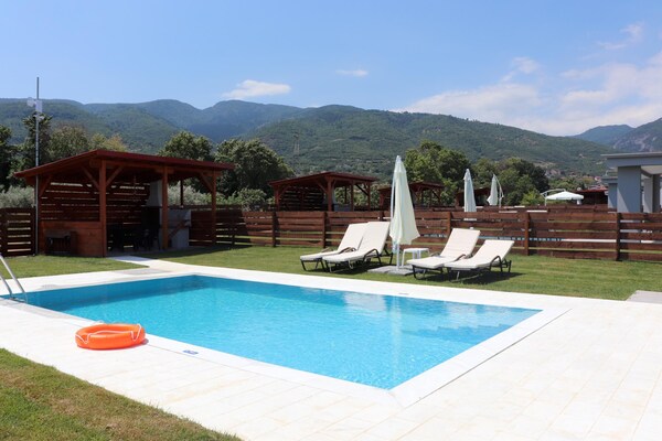 Small Beautifully Located Resort With Private Pools. - Greece