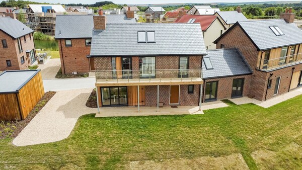 Minerva (Oi30), Silverlake, Dorset - Dorset