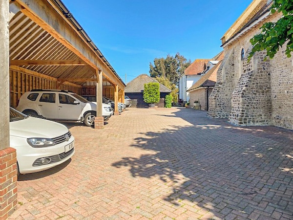 Apartment 9 Barton Manor - Uk40051 - Chichester
