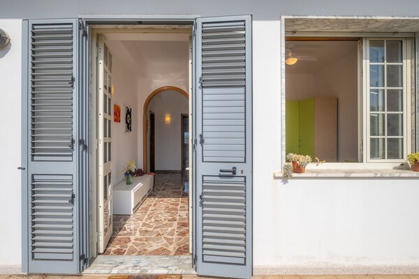 Holiday Apartment "Casa Libeccio" With Garden - Tricase