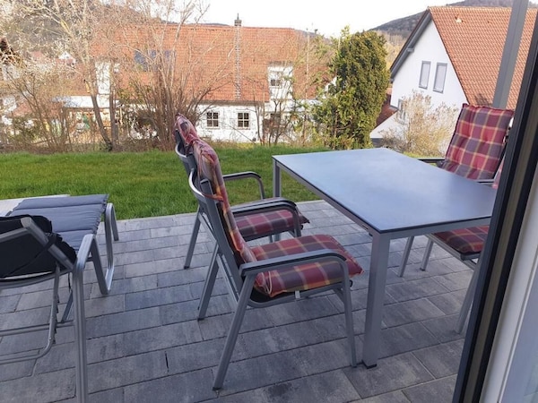 Ferienwohnung Mit 2 Schlafzimmer Und Terrasse - Kipfenberg