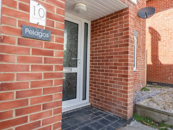 Pelagos, Family Friendly, Country Holiday Cottage In Bude - Bude