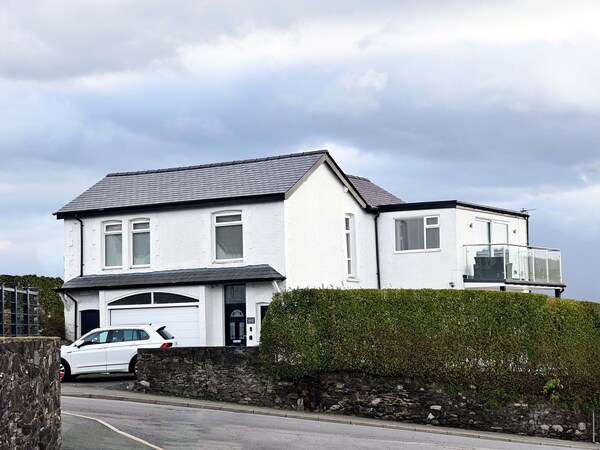 The Old Tywyn Post Office, Family Friendly, With A Garden In Deganwy - Llandudno