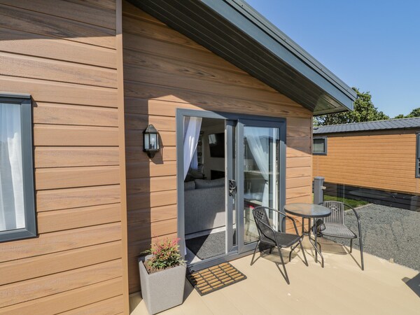 Brighter Daze, Pet Friendly, With A Garden In Bridlington - Bridlington