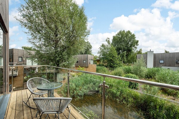 Le Mirage (Wg06) Lower Mill Estate, The Cotswolds - South Cerney