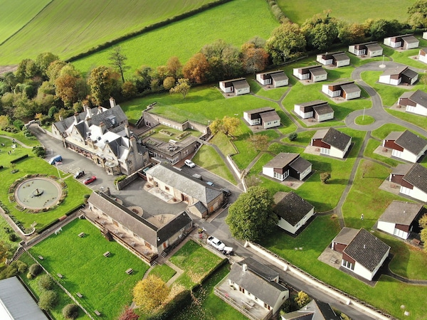 Harcombe House Bungalow 12, Family Friendly, With Pool In Chudleigh - Devon
