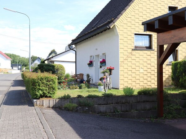 Ferienwohnung Am Stöffel - 3 Schlafraum Fewo, Bad, Wc, - Hachenburg