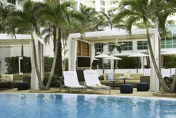 4 X Sorrento Oceanview One Bedroom Accommodation At Fontainebleau Miami Beach - South Beach, FL