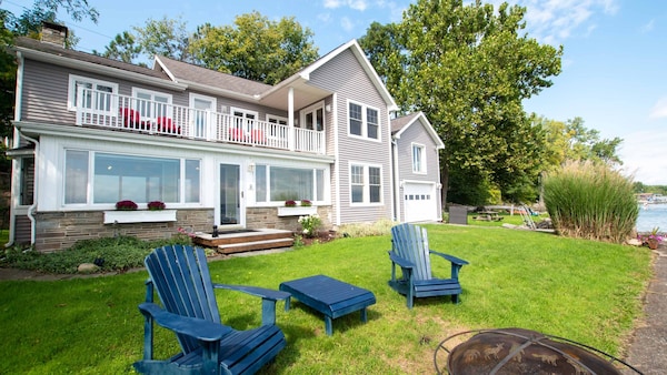 Cayuga Gray: Lakefront Home Near Cayuga Wineries! - Aurora, NY