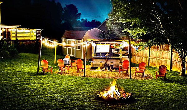 Relaxing Country Home, Huge Fenced Yard, Backyard Gazebo Bar W/ Tv & Griddle . - マーフリーズボロ, TN