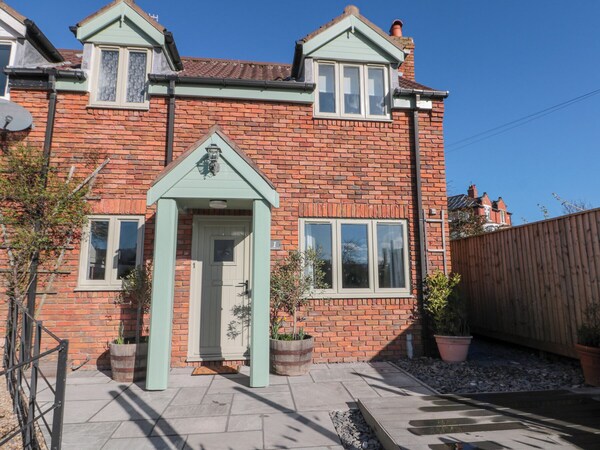 Rosemary Cottage, Pet Friendly, With Open Fire In Sleights - Goathland