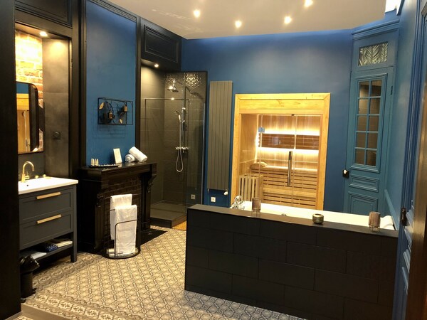 Romantic Apartment With Jacuzzi - カレー