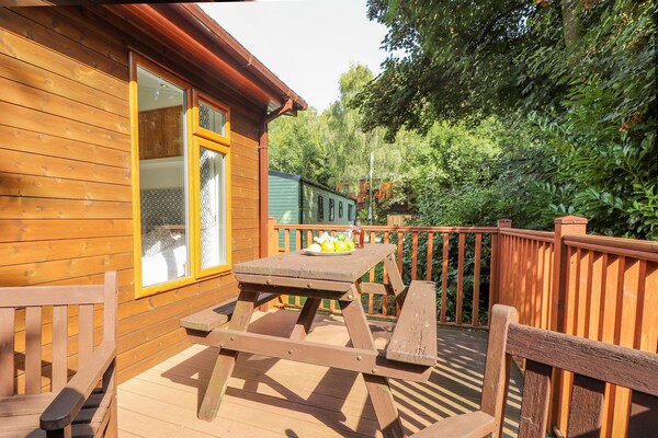 Garuda, Pet Friendly, Character Holiday Cottage In Windermere - Coniston