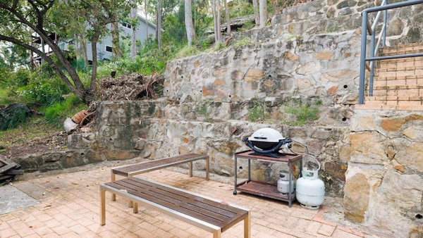 'Pretty Beach Bay Vista' By Accom Holidays - Ettalong Beach