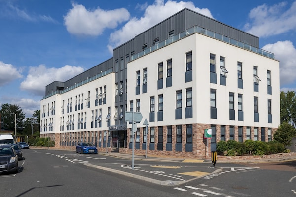 Luxurious 2 Bedroom Apartment With Free Parking - Chelmsford